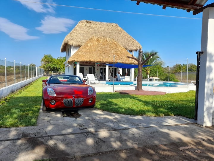 Hermosa" Villa Puerto Bello" - Monterrico