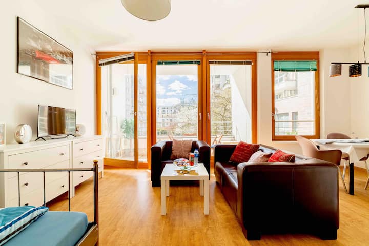 Zentrale 2 Zimmer-wohnung In Berlin Kreuzberg - Berlin