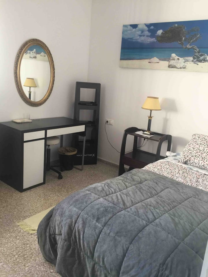Habitación Tranquila Luminosa - Jerez de la Frontera