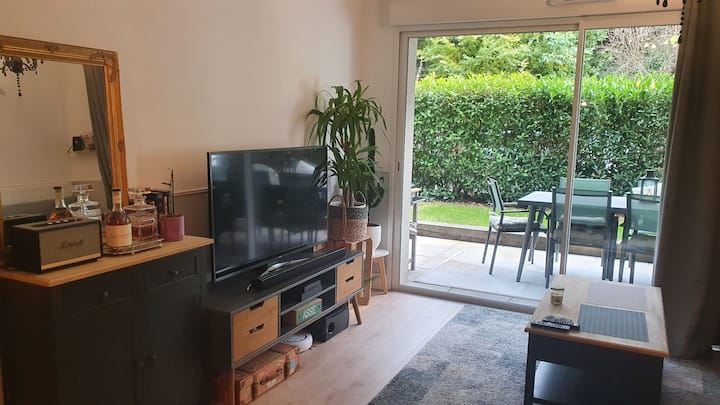 Superbe T2 (Rez-de-jardin), Cosy, Résidence Calme. - Annecy-le-Vieux