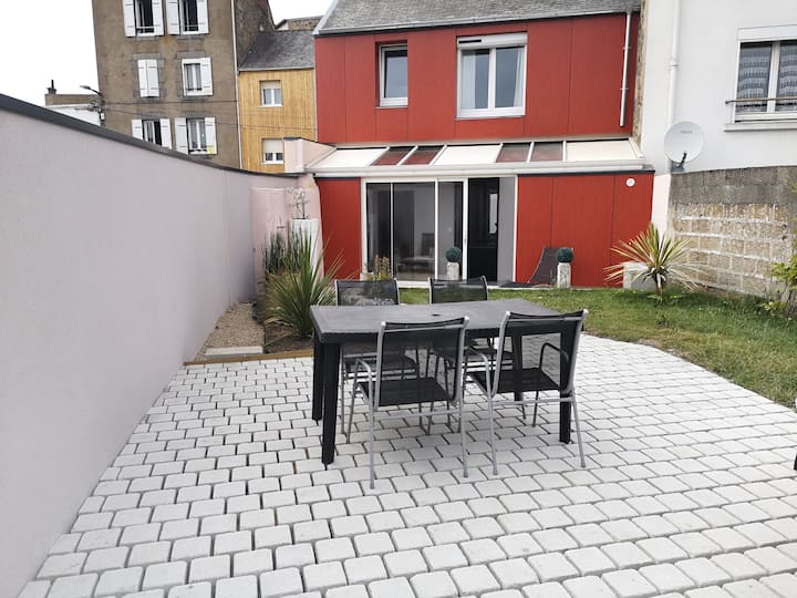 Agreable Maison De Ville Avec Parking Jardin Clos - Saint-Brieuc