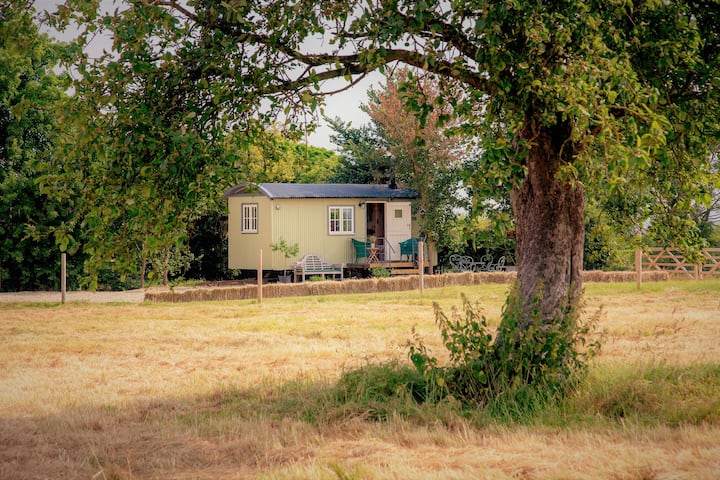 The Abberton Shepherds Hut Retreat - Worcestershire