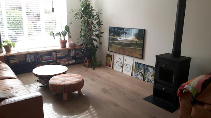 Ruim Huis + Tuin 15 Min Van Strand Gratis Parkeren - Castricum