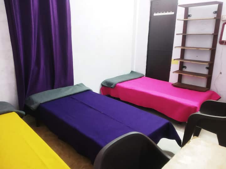 Yoba Pg Hostel With Free Meditation In Lucknow - Lucknow