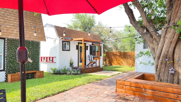 Tiny House 200 Sq Feet Living Space - McAllen, TX