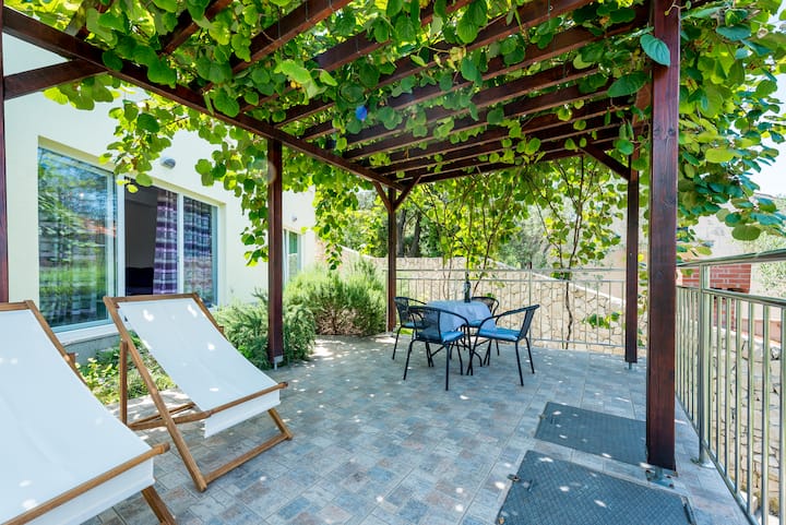 Modern One Bedroom Apartment - 50m From Town - Cavtat