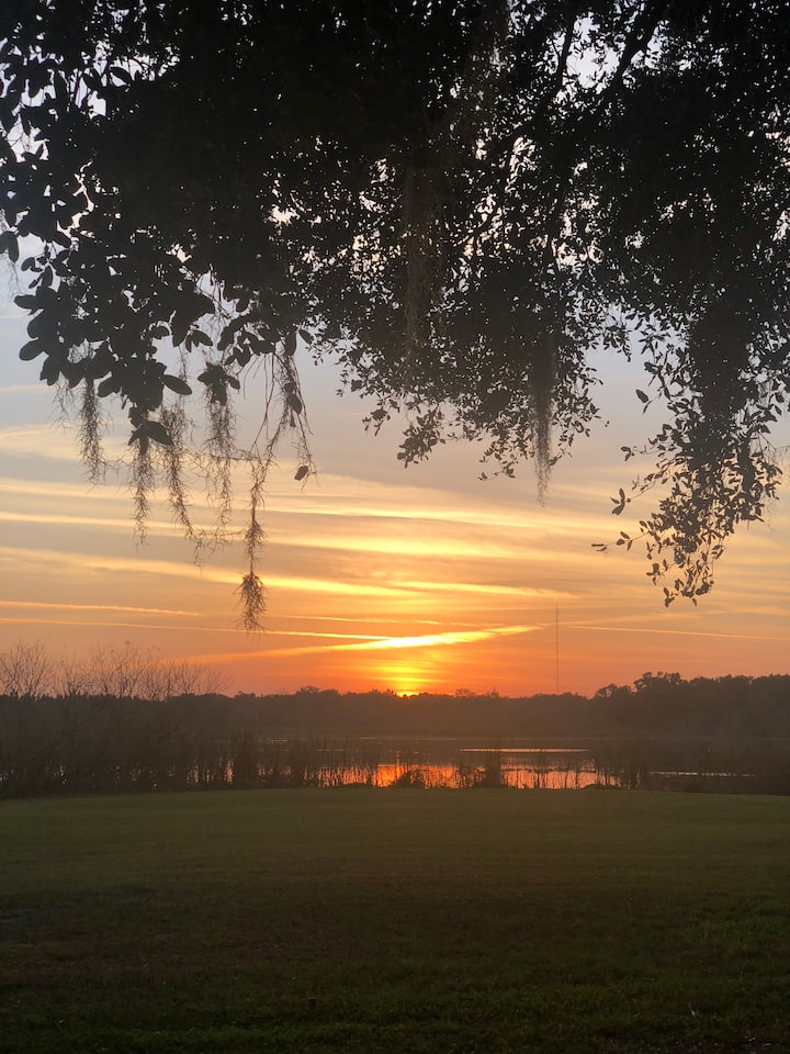 Unit #2 Quiet Lakefront Home In Downtown Lakeland - Lakeland, FL