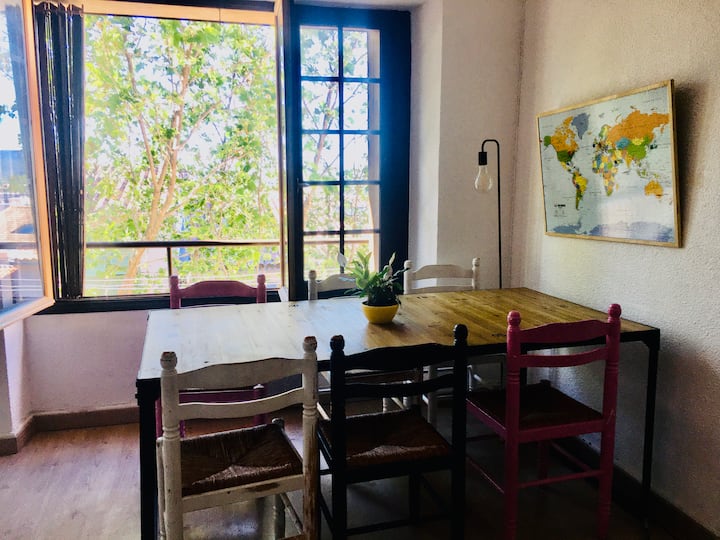 Grande Chambre En Plein Centre Historique à Fréjus - Fréjus