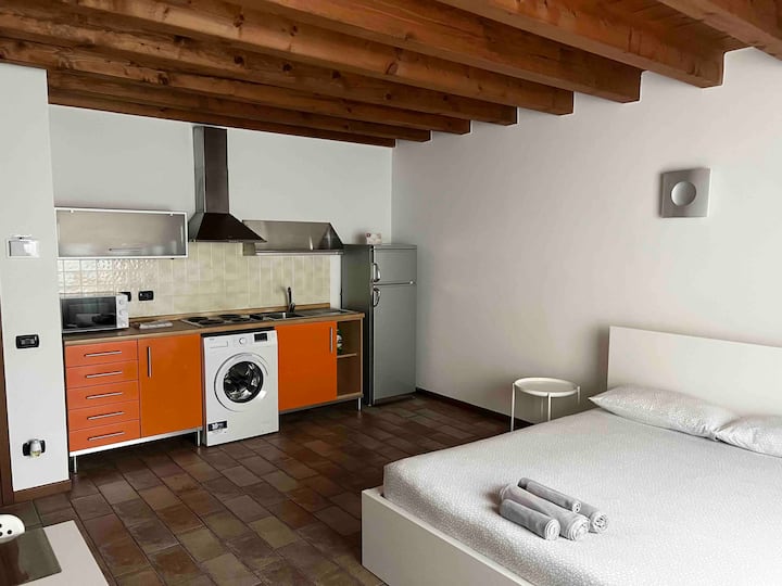 Cheerful Flat In Bergamo City & Orio Airport - Bergamo