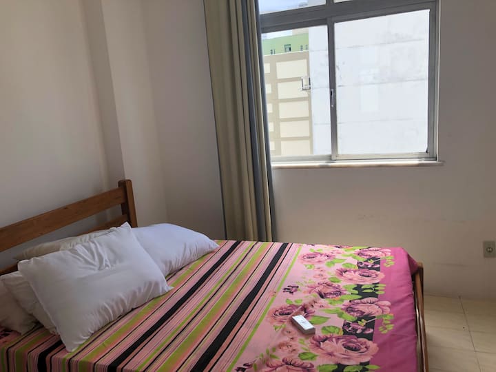 Apartamento Na Barra 2/4, Sendo 2 Suítes E Garagem - Barra