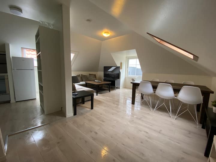 Perfectly Located Flat In Heart Of Bergen W/golf - Bergen