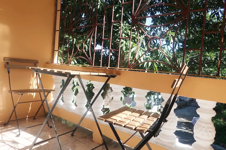 Under The Mango Tree | Sunny 1bedroom Montego Bay - Montego Bay