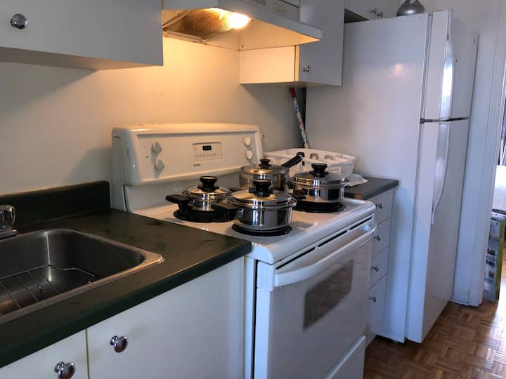 1 Bedroom Fast Wi-fi Balcony Kitchen - 蒙特婁