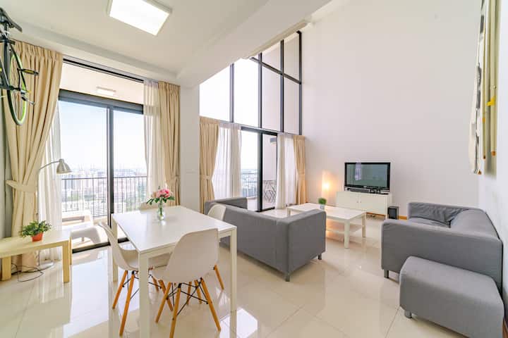 Lofty Ambitions | Incredible 360 View - Singapour