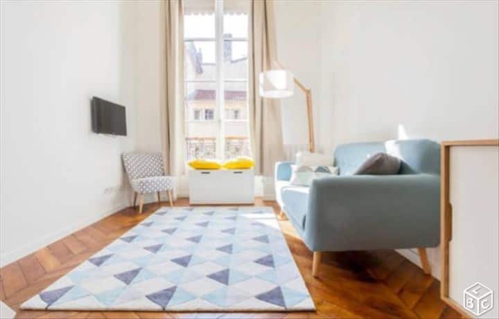 Studio Avec Mezzanine - Hôtel De Ville/opéra - Lyon