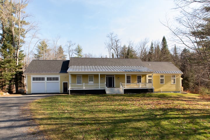 Spacious 4br On 8 Acres – Minutes From Stowe - Waterbury Village Historic District