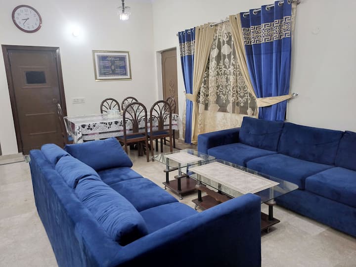 3 Bedrooms Spacious House - Lahore