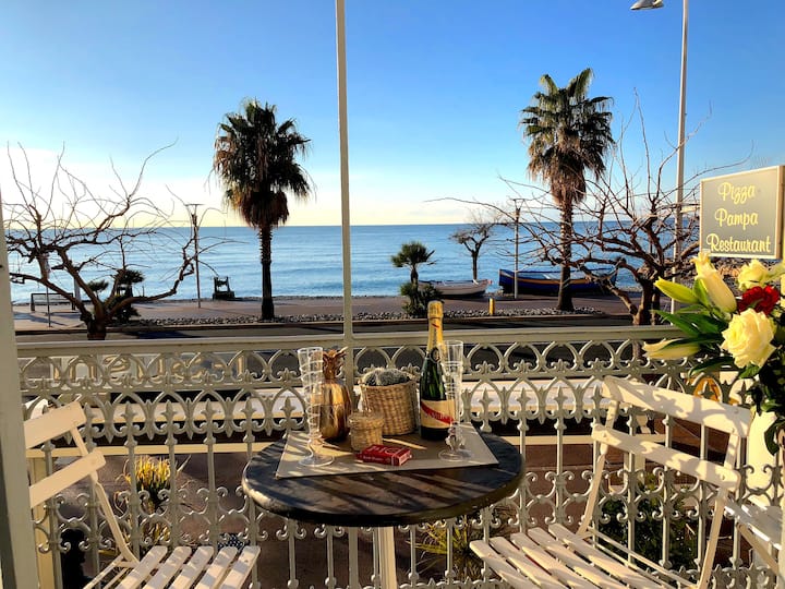 Front De Mer - Charmant 2 Pièces Vue Panoramique - Cagnes-sur-Mer