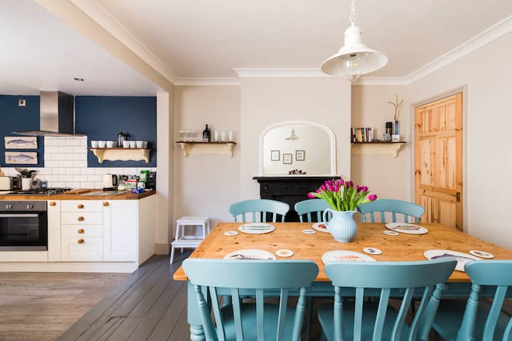 Driftwood Cottage In Whitstable, Close To Sea With Parking - Whitstable