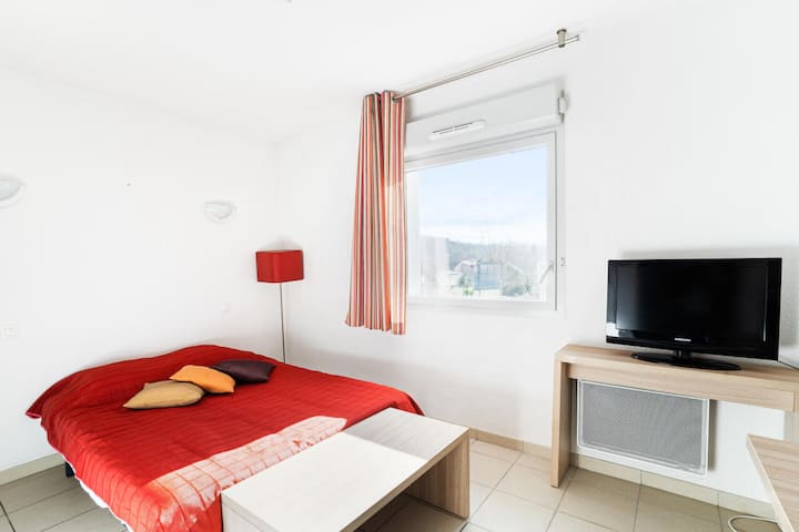 Studio 2 Personnes Supérieur - Confort 201523 - Salies-de-Béarn