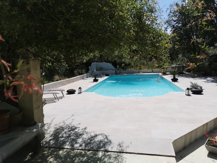 Maison De Charme Au Pied De La Sainte Victoire - Rousset