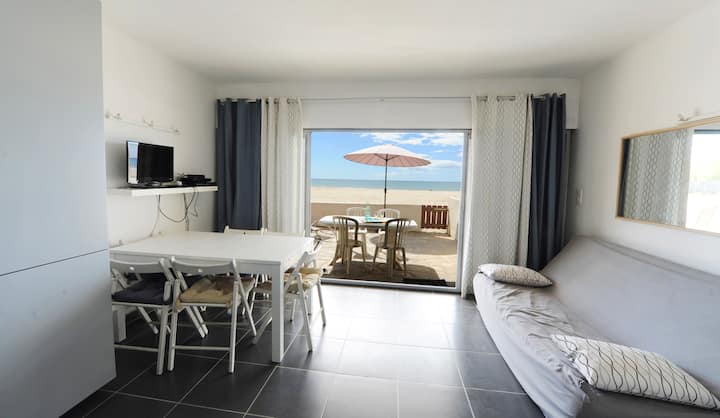 On The Beach, Apartment F3 Bright Ground Floor, Large Terrace - Palavas-les-Flots