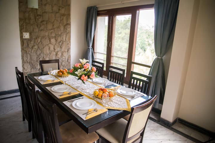 Gorgeous Private Terrace Apartment In Koregaonpark - プネー