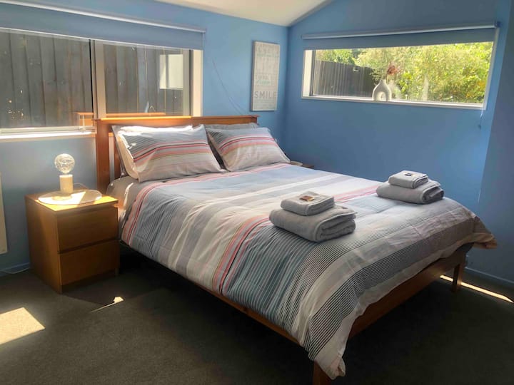 Opawaho Retreat - Private Self Contained Space - Christchurch