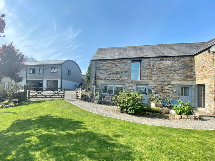 Near Beach | Superking Bed | Ev Charger | Golf Sim - Crackington Haven