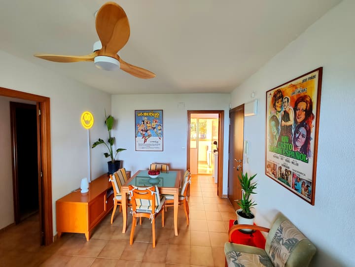 Apartamento De Playa Con Terraza Y Piscina. - Villajoyosa
