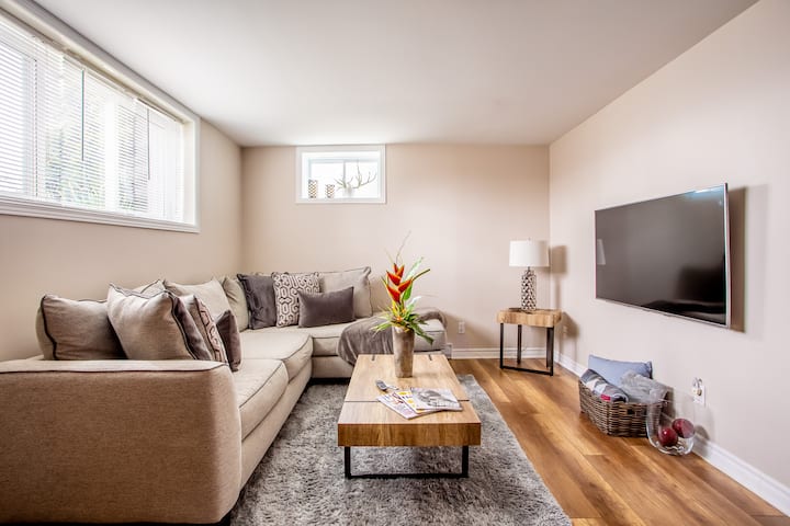 Stylish & Cozy Apartment - Gatineau