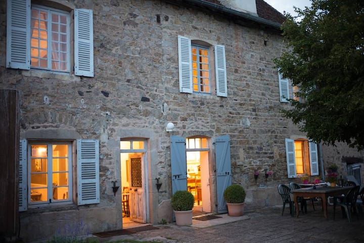 17th Century Farmhouse 10 Minutes To Cluny - Cluny