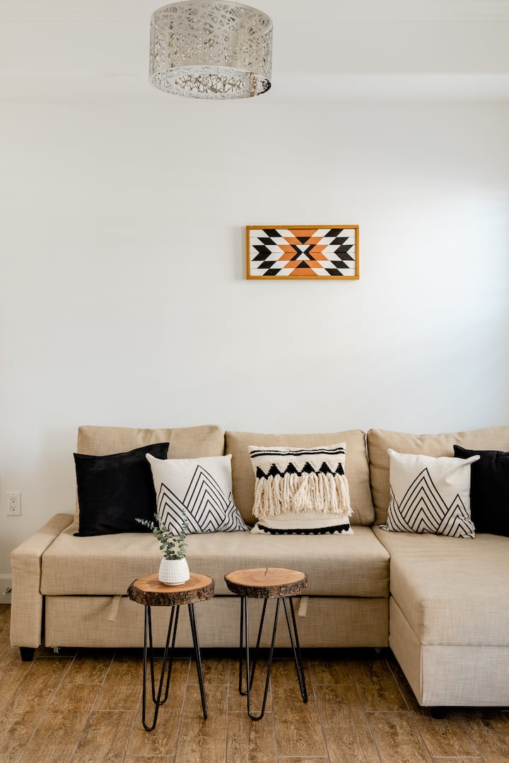 Stay Three - Sunny Townhome Near Downtown La - Monterey Park