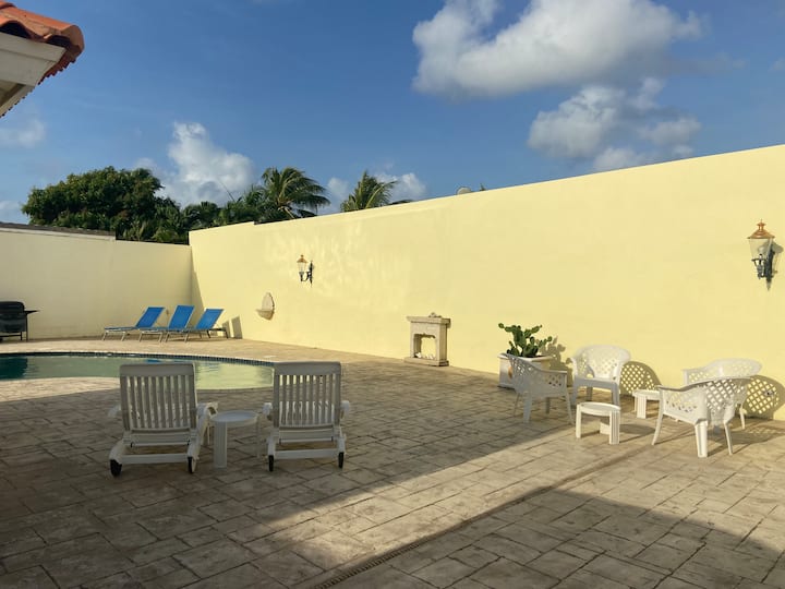 Beautiful 2-bedroom Villa With Pool - Aruba