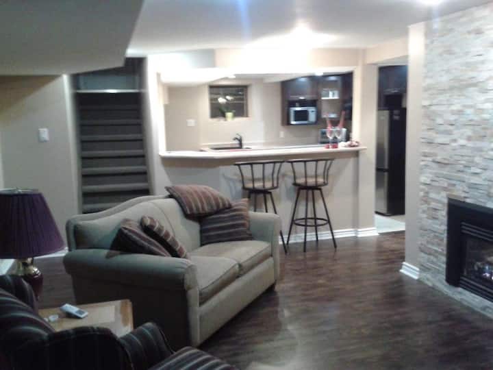 Stunning 2 Bedroom Basement Suite - Ottawa