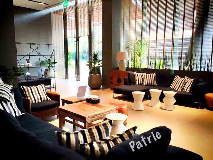 Sunset&pool&mountain&seaview 35㎡ With Balcony Wifi - 파타야