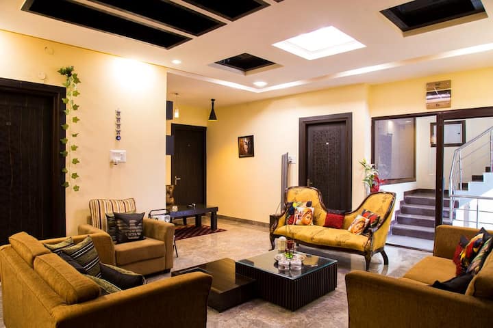 Manesar Holiday Rentals & Homes - Manesar, Gurugram, India | Airbnb