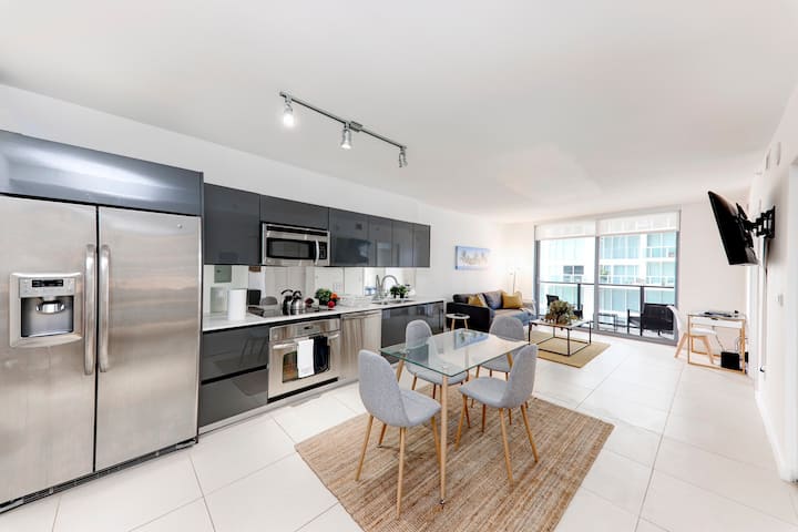 Brickell Prime Luxury 1br + Den / 2bath / Views - Miami