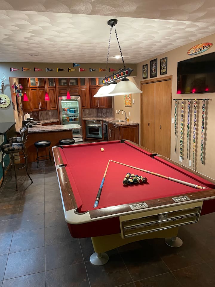 Entire Suite In Asbury Home With Private Entrance - Dubuque, IA