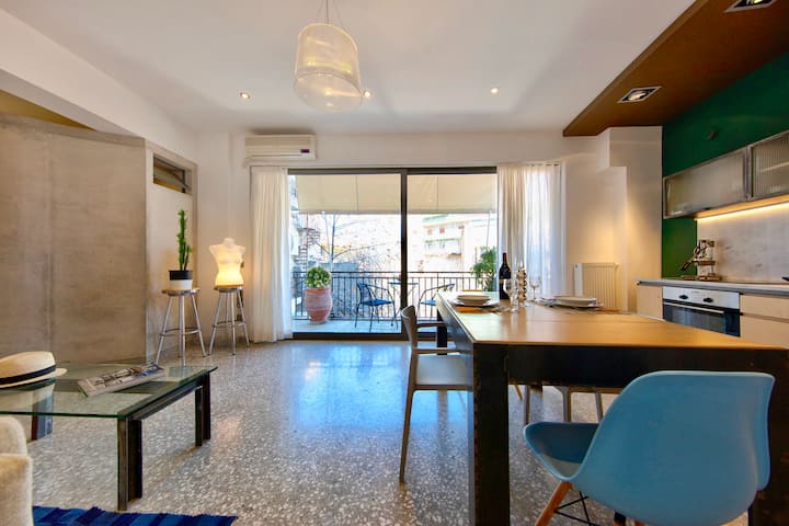 The Kerameikos Hideaway, Renovated 1-bdrm Apt - Athens