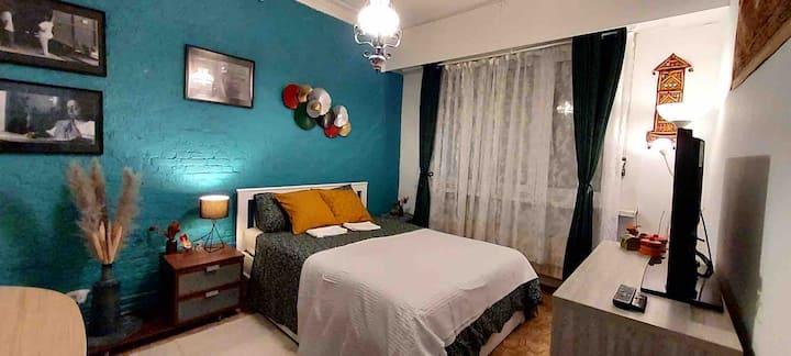 Room In A Family House - Antwerp, Belgium