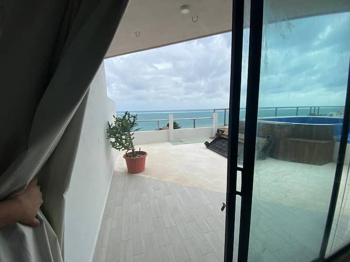 Roof1 Encantador Apartamento Frente A La Piscina Con Vista Al Mar.
Roof1 Charming Apartment In Front Of The Swimming Pool Overlooking The Sea. - Puerto Morelos