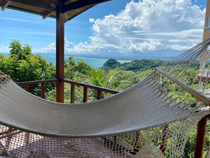 Ocean View Suite • Park Tour & Breakfast - Costa Rica