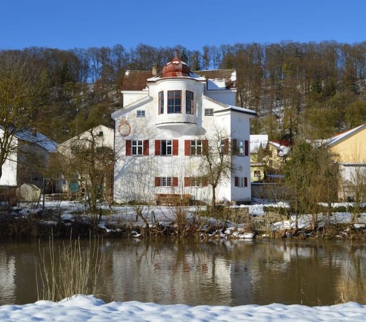 Silvester Ferienwohnungen Im Schlossgut Inching - Kipfenberg