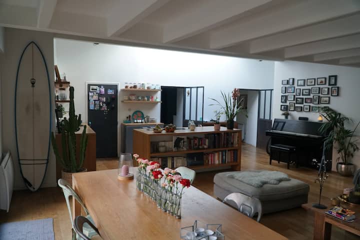 Côte Des Basques, Appartement De 140m2 Avec Cour - Biarritz