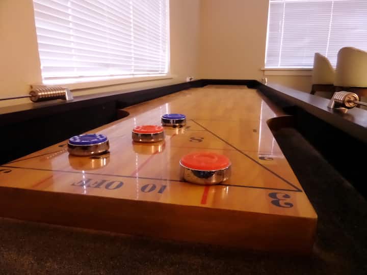 Stay And Play In Your Own Desert Mirage - Las Vegas, NV