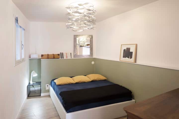 Au Mois Ou + : Joli Studio Central Proche éGlise - Sète