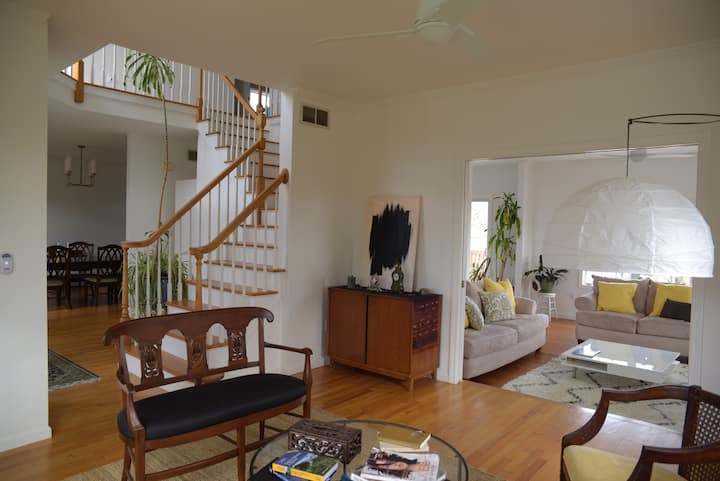 Spacious Home, Near Beach & Npt - Newport, RI