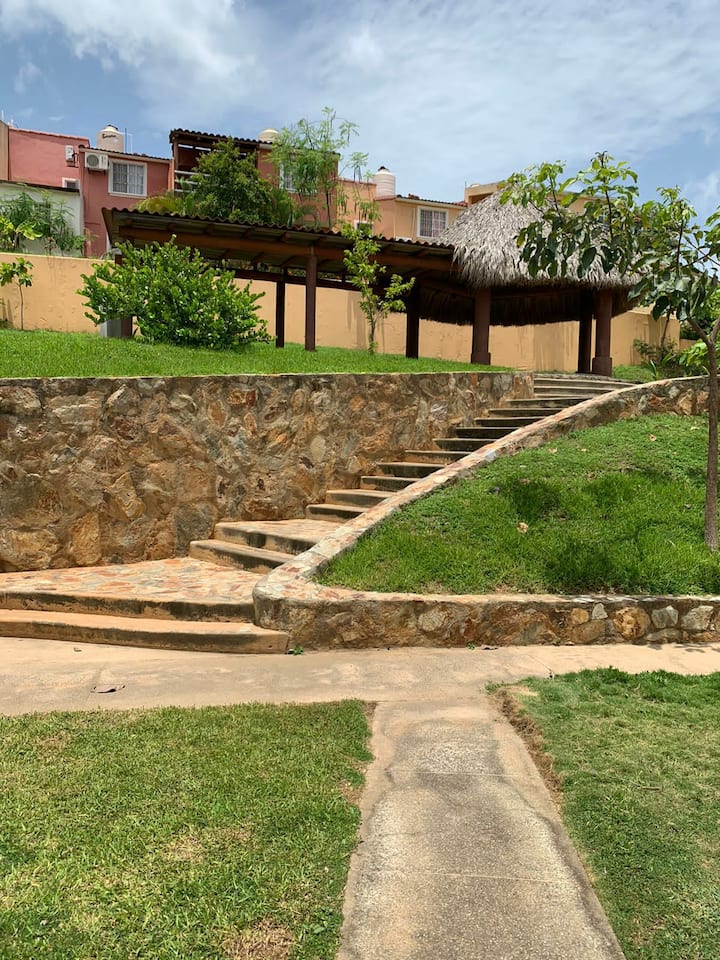 Hermosa Casa A 15 Minutos De La Playa En Auto - Ixtapa Zihuatanejo