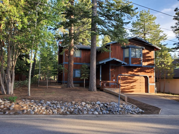 Mont. Estates Perfect Getaway Cabin - サウス・レイク・タホ, CA